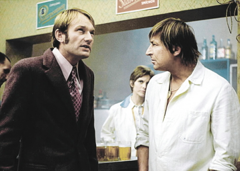 Jáchyme, hoď ho do stroje (1974),info o filmu,trailery,recenze,fotogalerie,videa